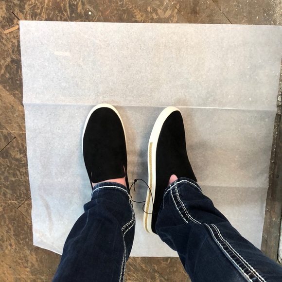 Massini | Shoes | New Massini Suede Slip Ons Super Cute Mejier | Poshmark